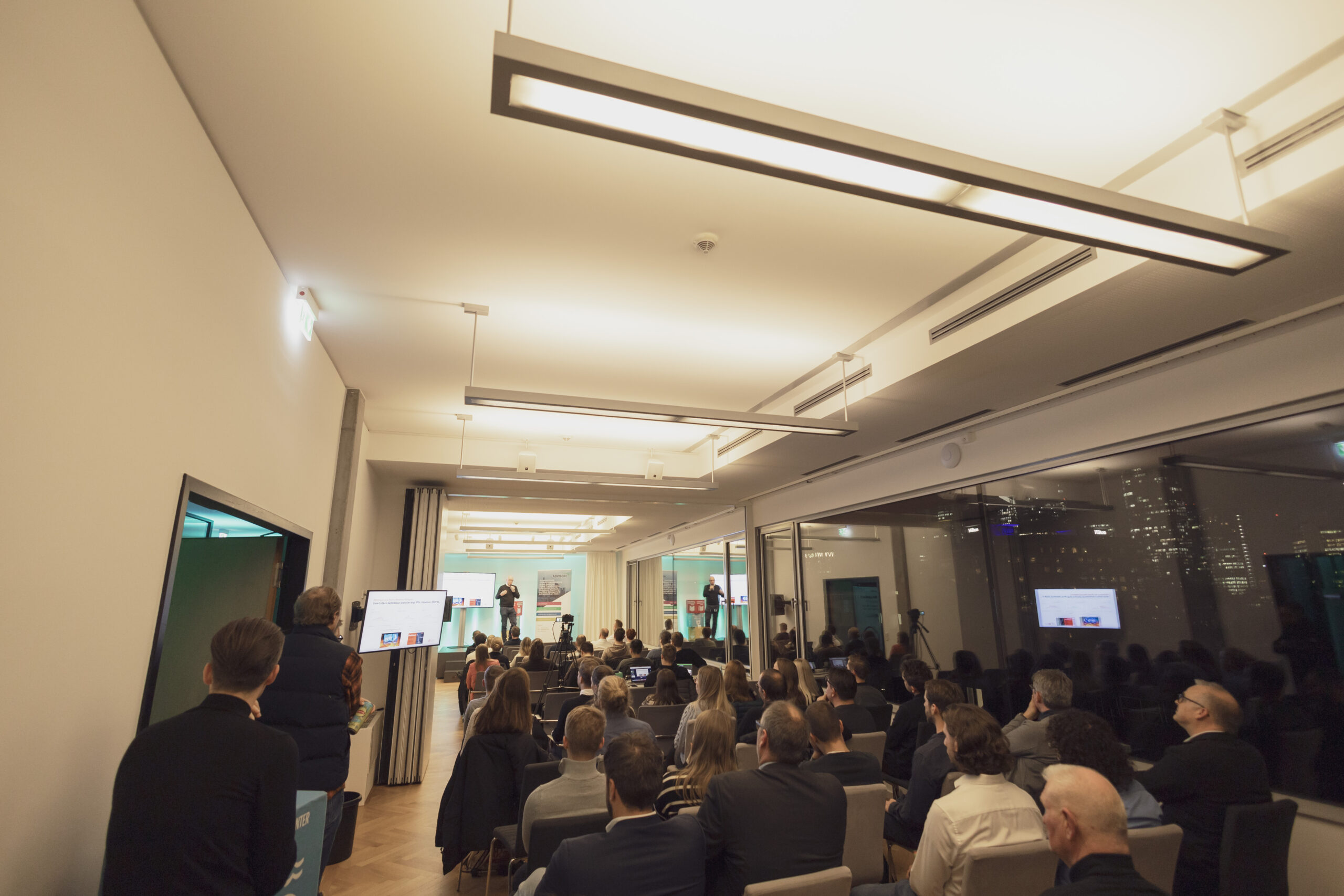 #btt: Low Code, No Code & AI als Gamechanger - neosfer
